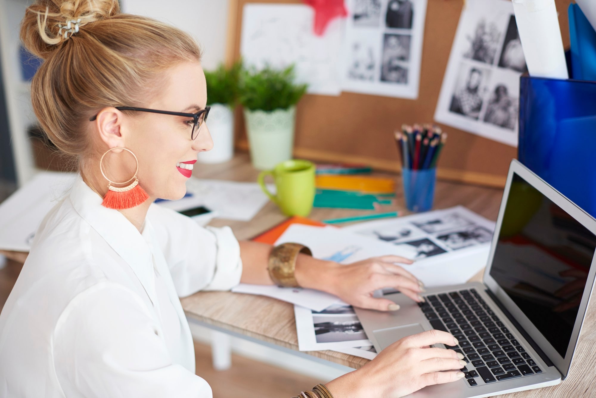 Maximizing Holiday Sales: Exploring the Impact of In-Office Advertising ...